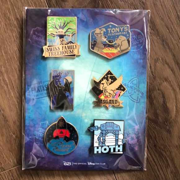 Disney D23 | Other | Disney D23 220 Fantastic Worlds Gold Member Pin ...